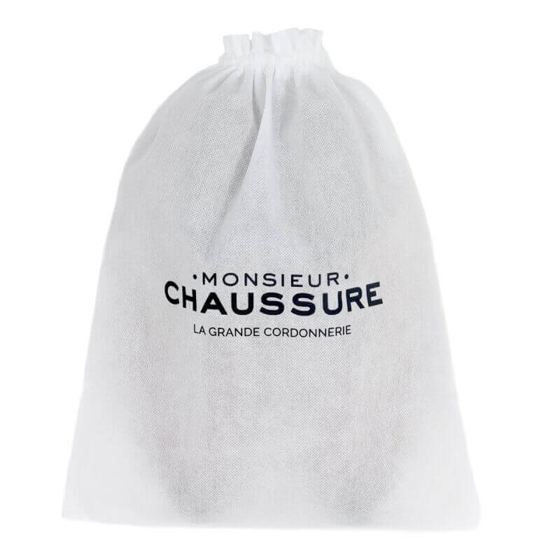 Fast waterproofing treatment for your suede or leather shoes